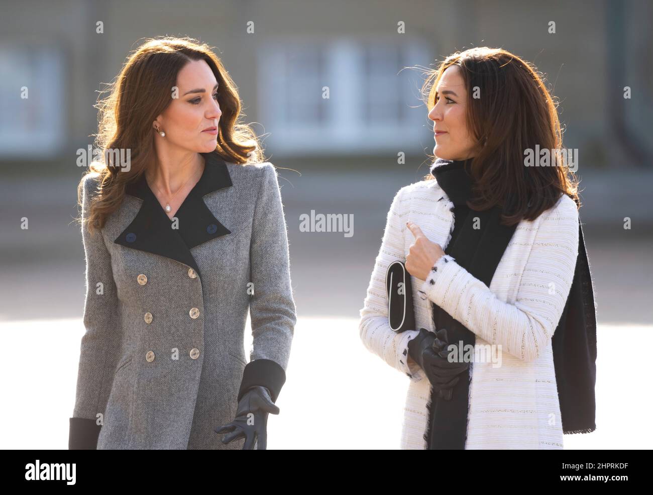 Princess mary kate middleton crown hi-res stock photography and images ...