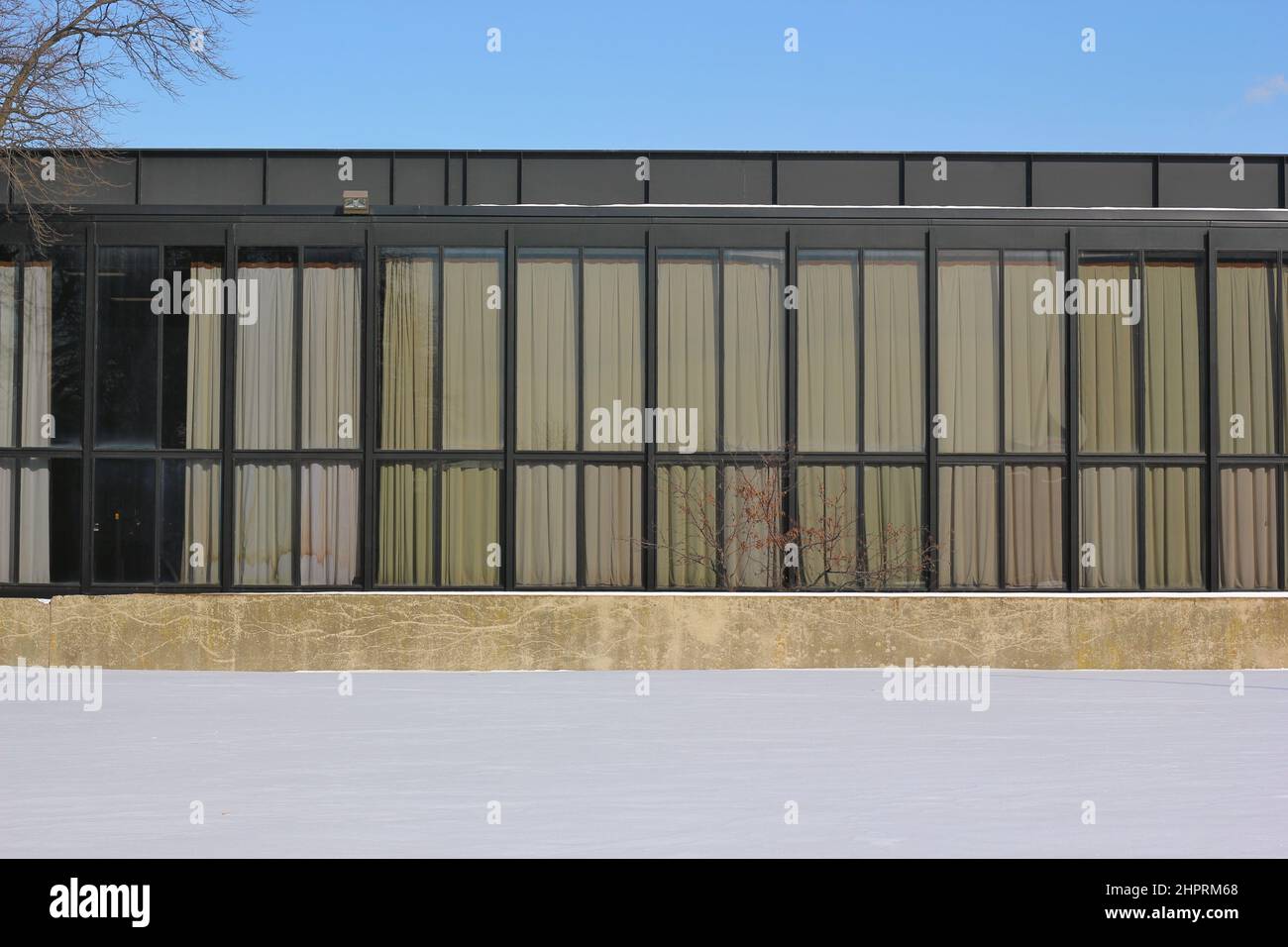 Iit mies hi-res stock photography and images - Alamy