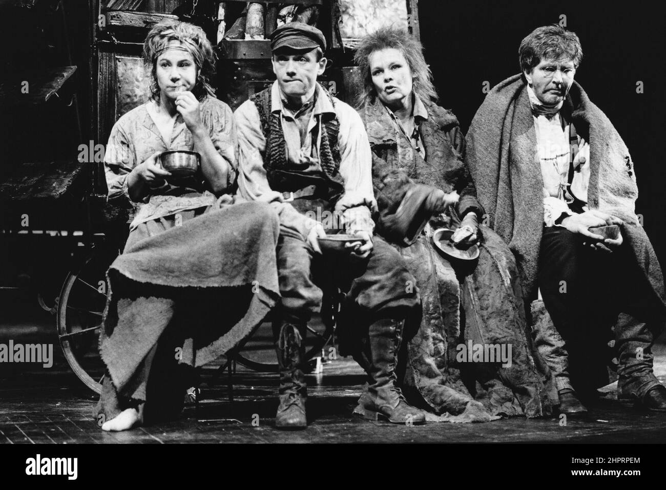 Mother courage by bertolt brecht hi-res stock photography and images ...