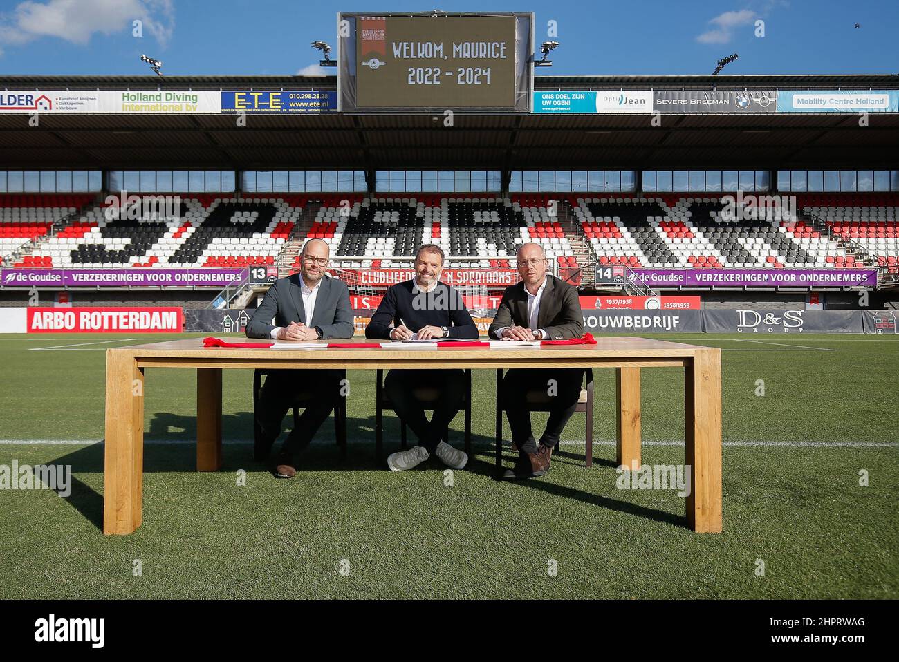 ROTTERDAM, 23-2-2022, Het Kasteel. season 2021 / 2022, Dutch Eredivisie ...