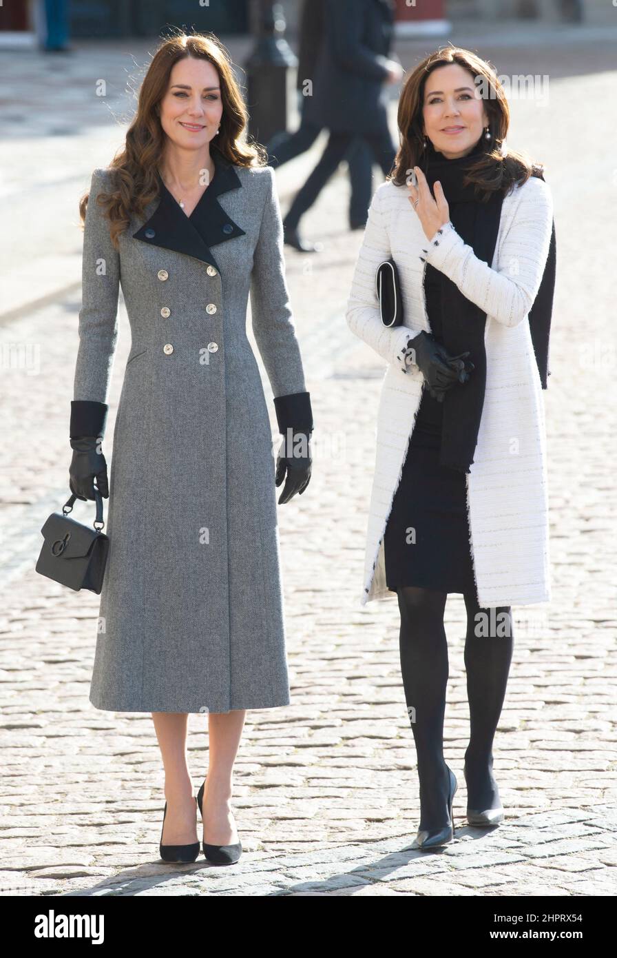 Princess mary kate middleton crown hi-res stock photography and images ...