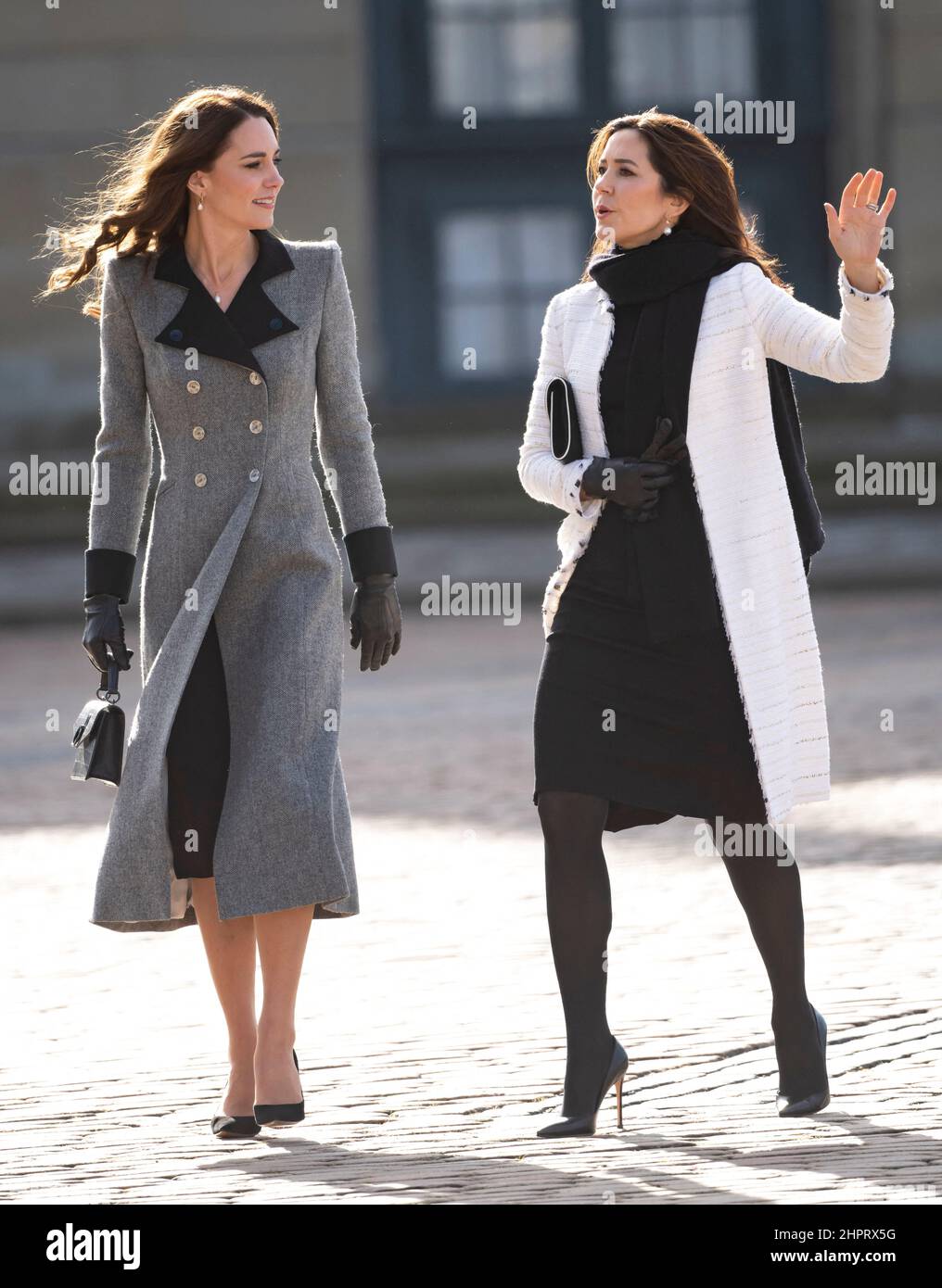 Princess mary kate middleton crown hi-res stock photography and images ...