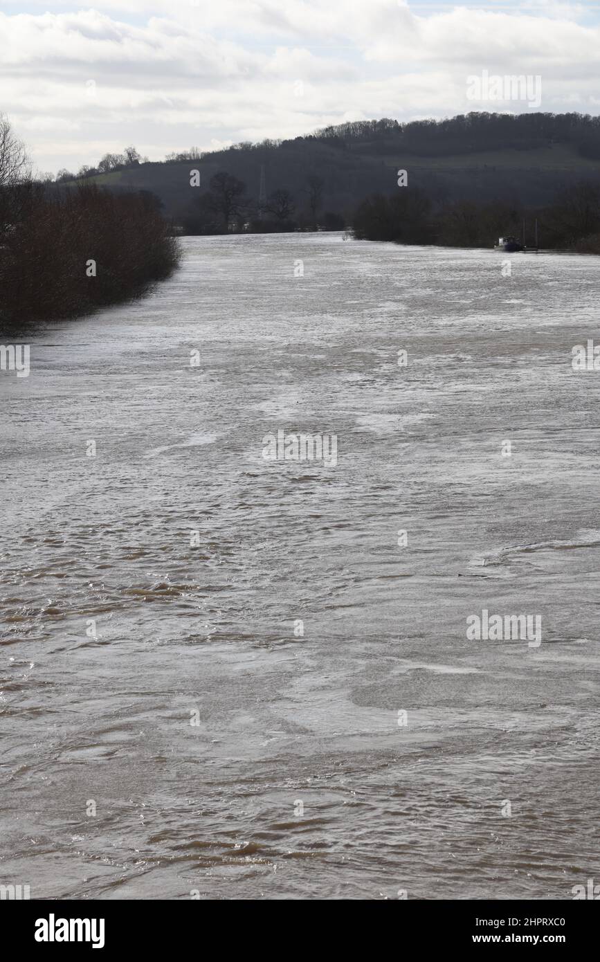 The River Severn in flood at Haw Bridge, Tirley, Gloucestershire ...