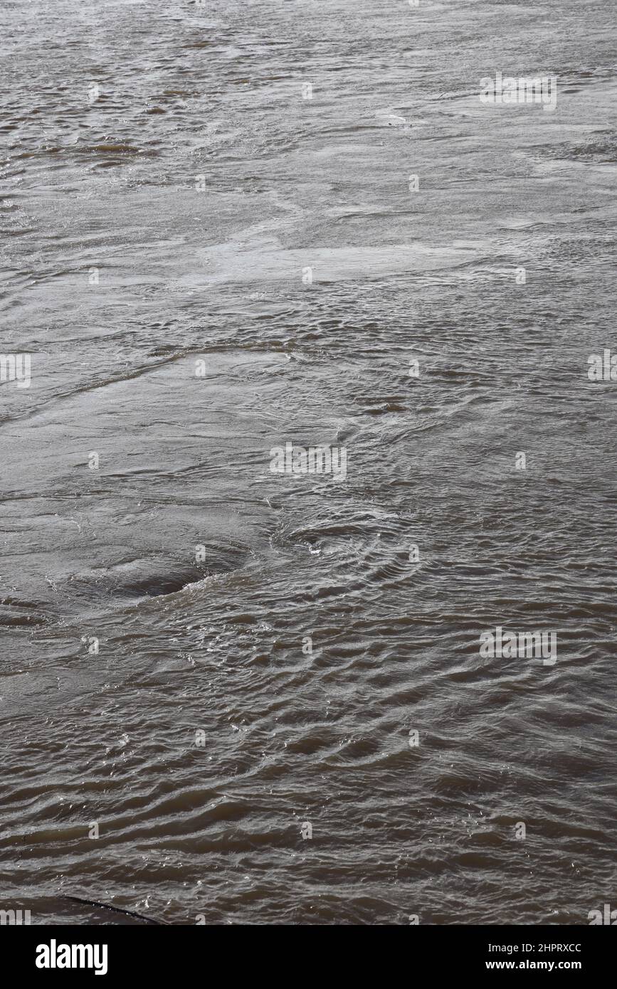The River Severn in flood at Haw Bridge, Tirley, Gloucestershire ...