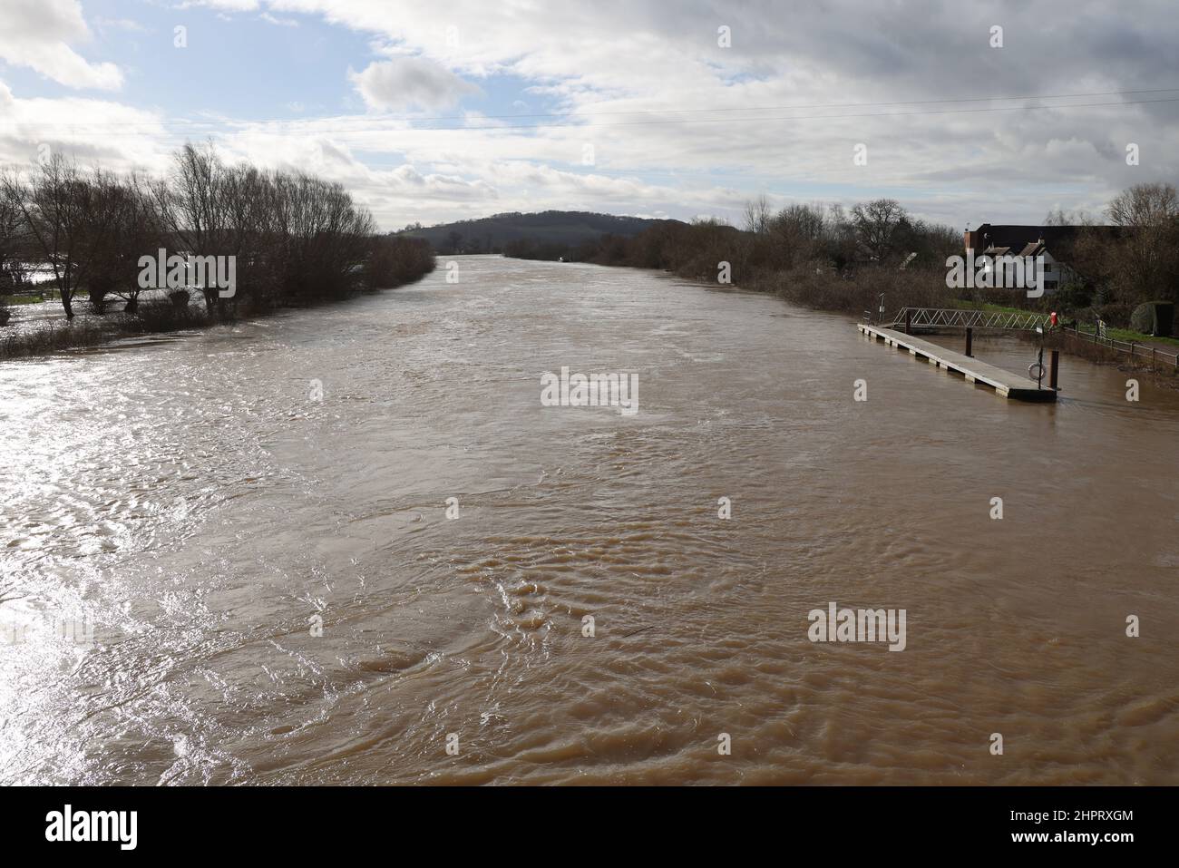 The River Severn in flood at Haw Bridge, Tirley, Gloucestershire ...