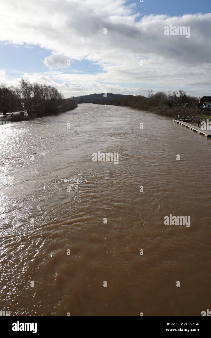 The River Severn in flood at Haw Bridge, Tirley, Gloucestershire ...
