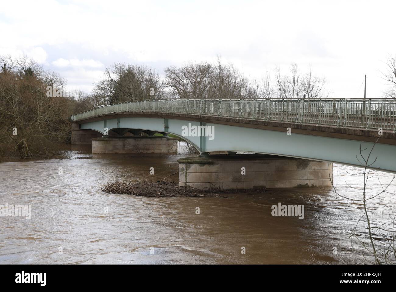 The River Severn in flood at Haw Bridge, Tirley, Gloucestershire ...