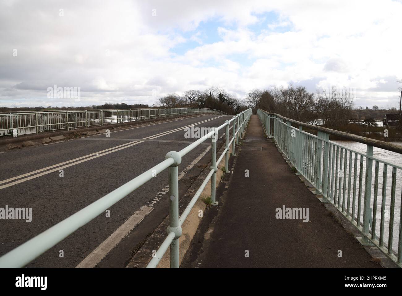 The River Severn in flood at Haw Bridge, Tirley, Gloucestershire ...