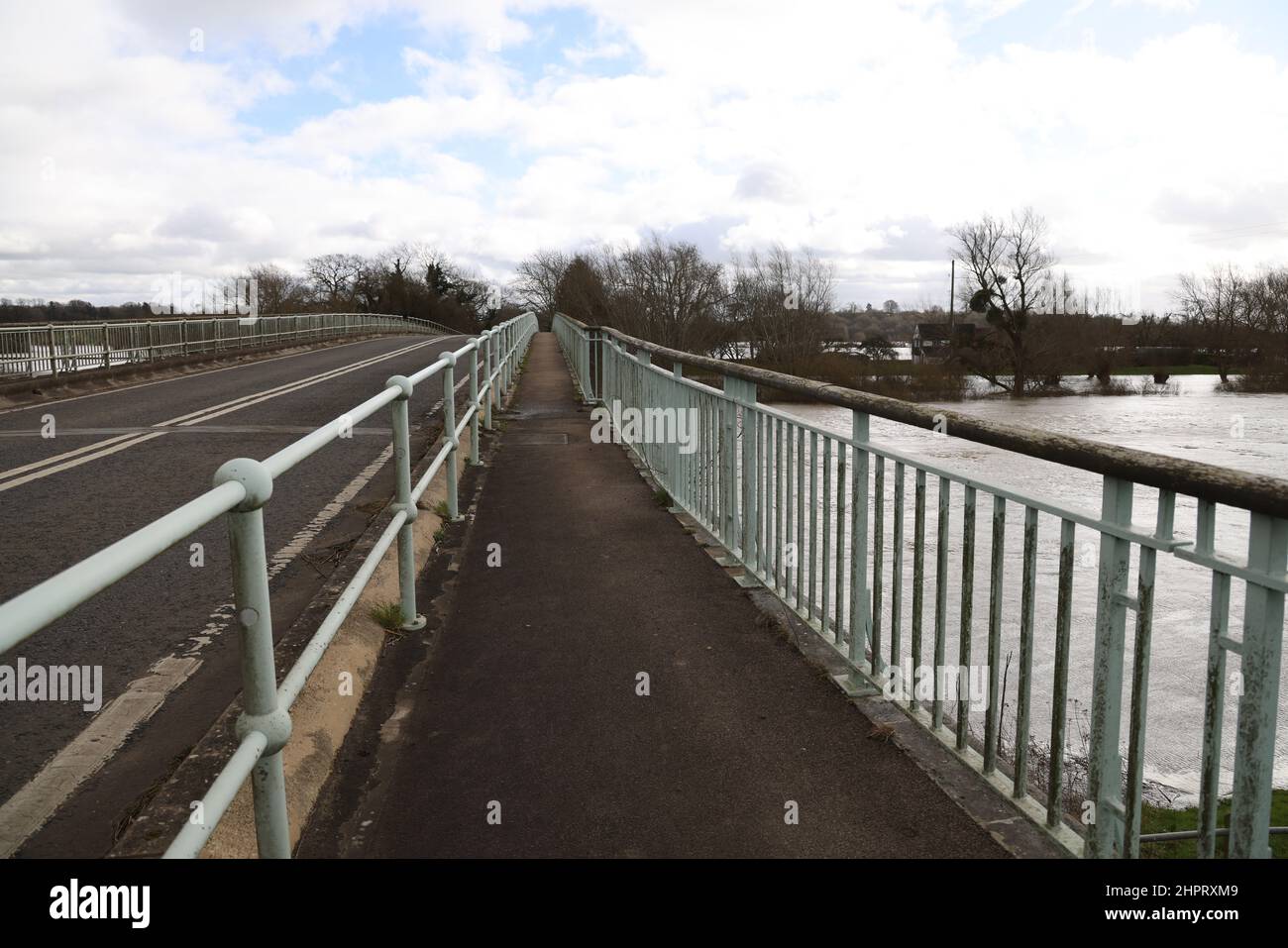 The River Severn in flood at Haw Bridge, Tirley, Gloucestershire ...