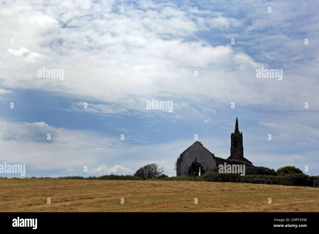 Abandoned protestant cemetery hi-res stock photography and images - Alamy