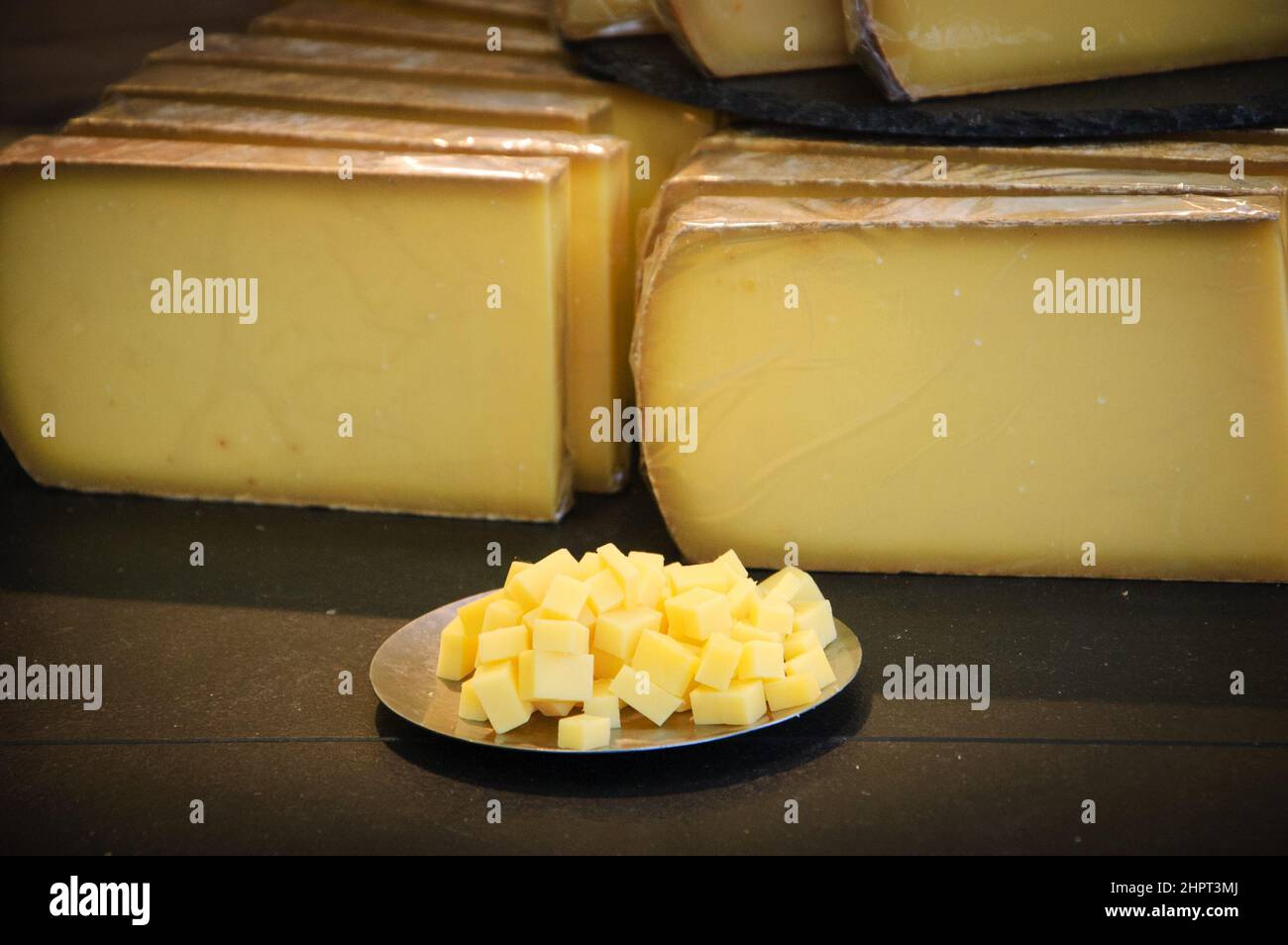 Comte cheese paris hi-res stock photography and images - Alamy