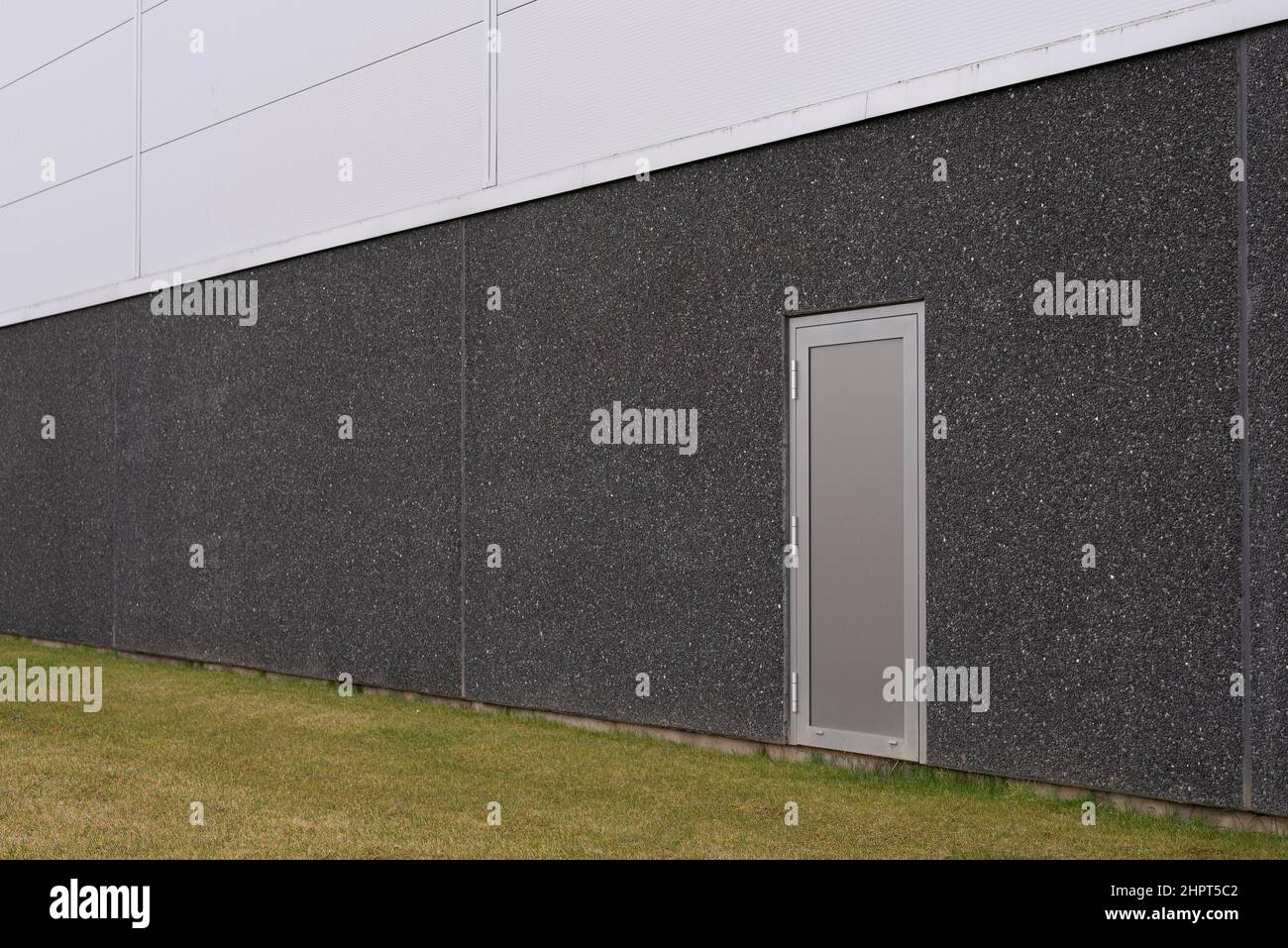Empty safe door hi-res stock photography and images - Alamy