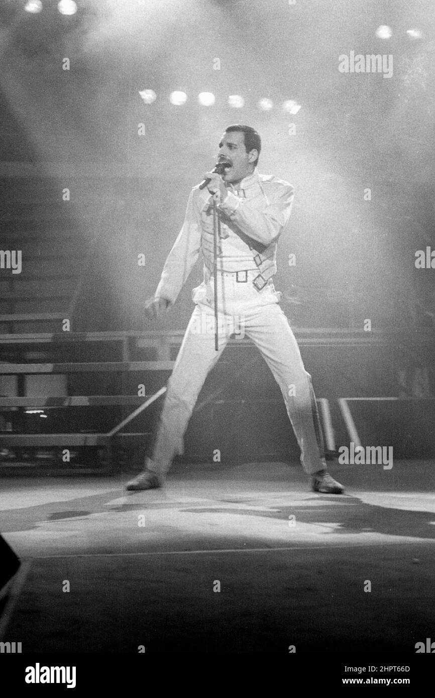 Queen live in Forest National in 1986 | Queen live a Forest National en ...