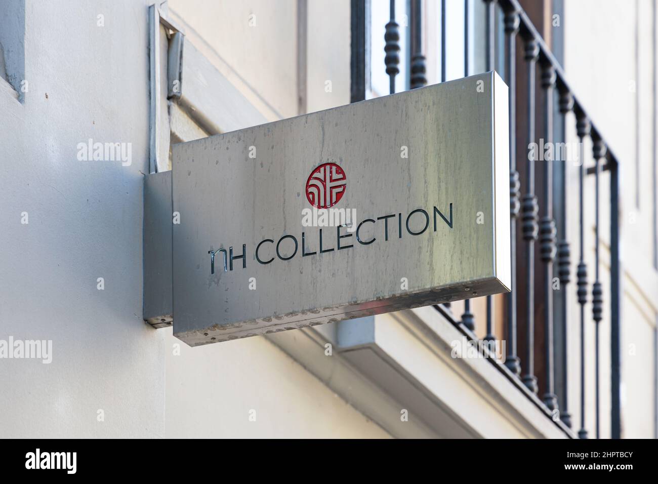 Modern collection logo hi-res stock photography and images - Alamy
