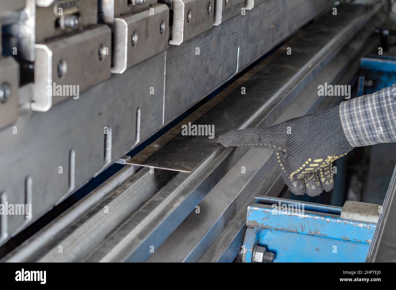 Process cutting metal part laser hi-res stock photography and images ...