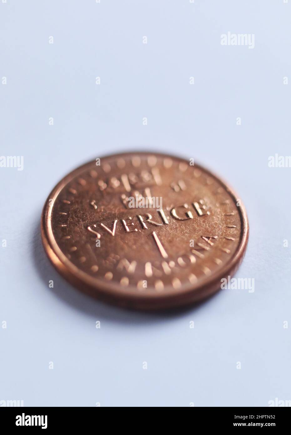 Swedish coins. In the picture: One Swedish krona Stock Photo - Alamy