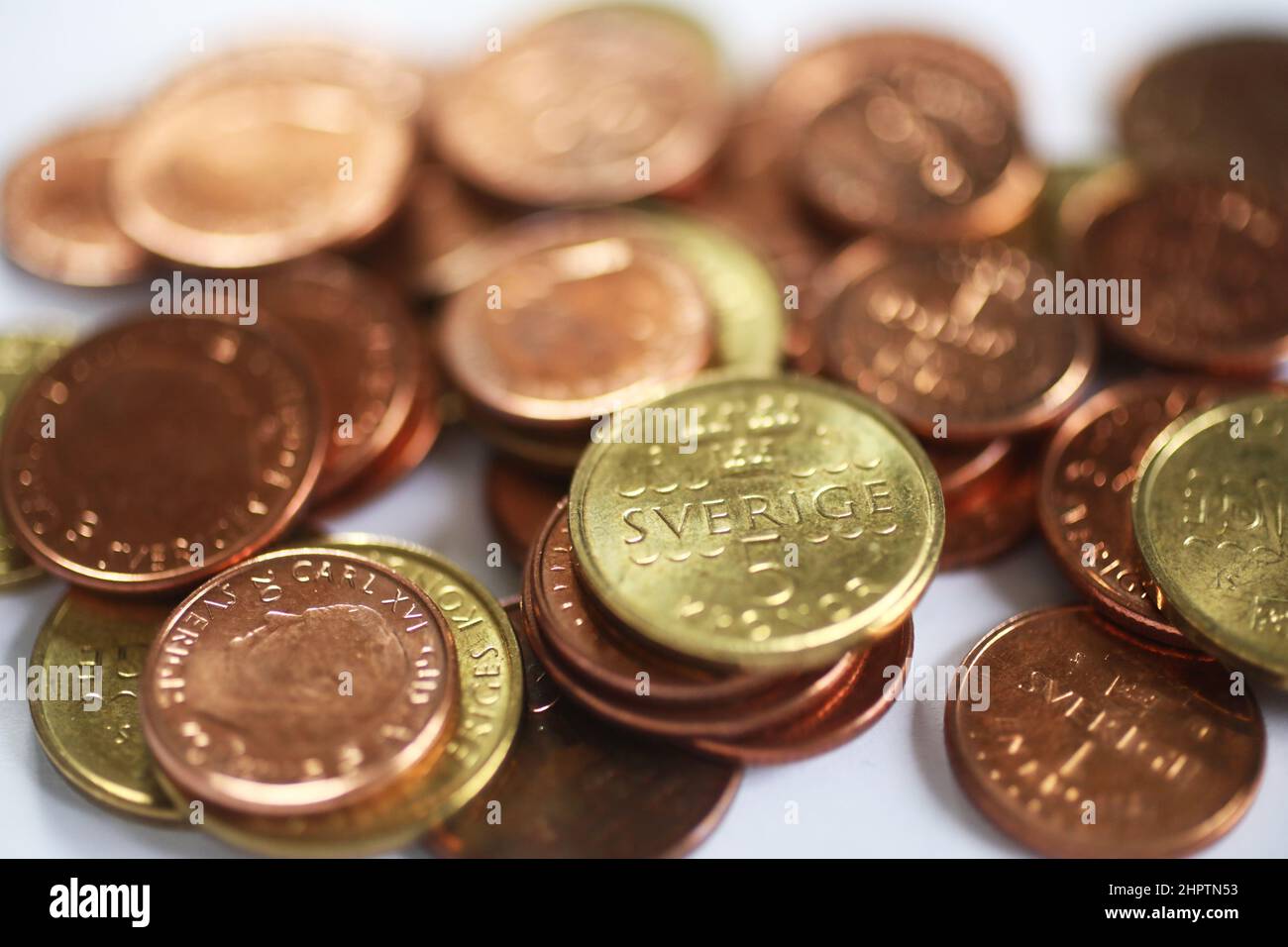 Swedish coins. Here's a swedish five kronor coin Stock Photo - Alamy