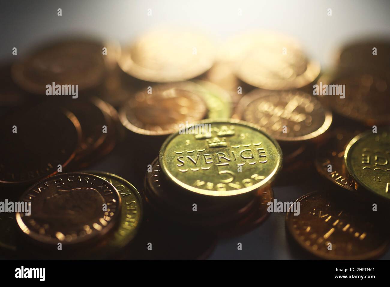 Swedish coins. Here's a swedish five kronor coin Stock Photo - Alamy