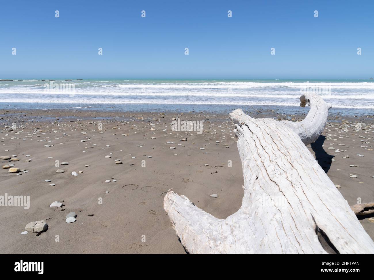 Scenic long beach at Waipiro Bay on East Coast Gisborne district Stock ...