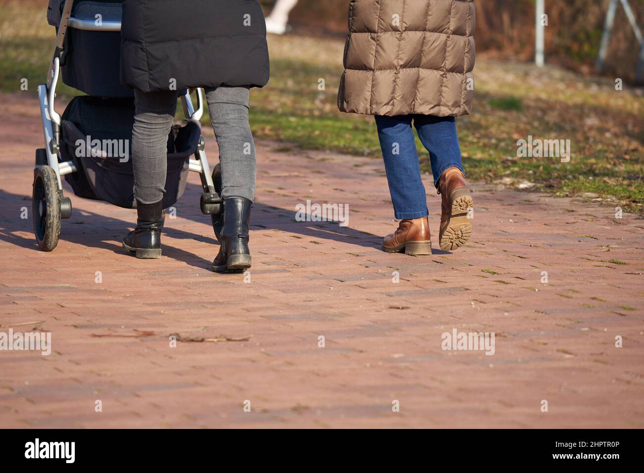 Women park strollers hi-res stock photography and images - Alamy