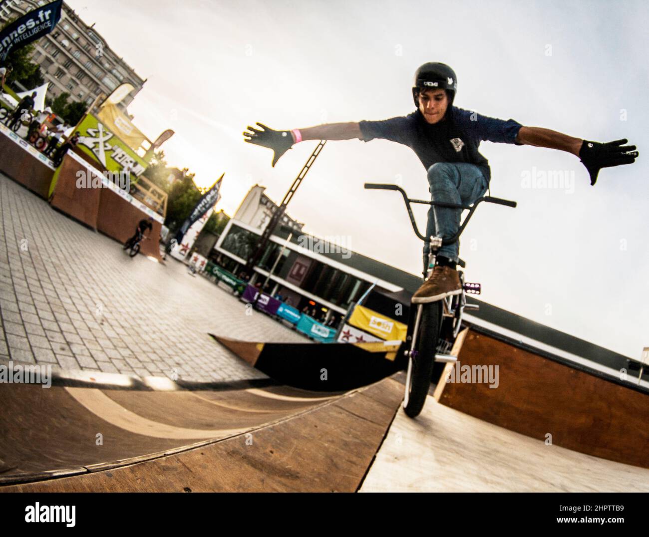 Stoppies hi-res stock photography and images - Alamy