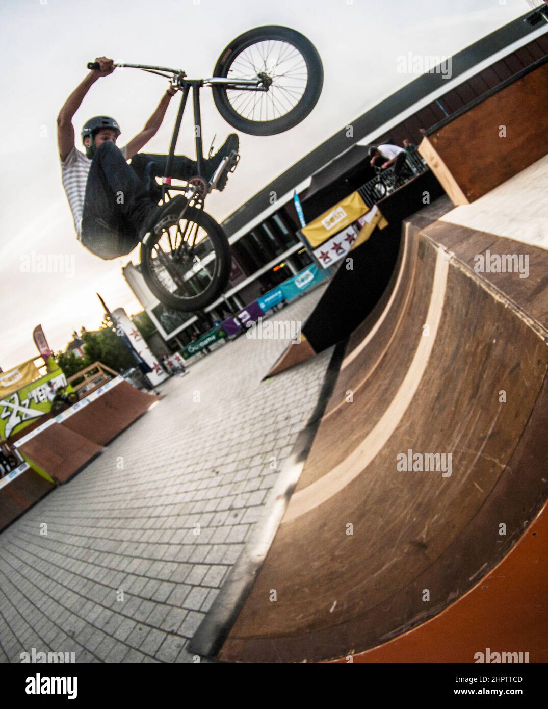 Stoppies hi-res stock photography and images - Alamy