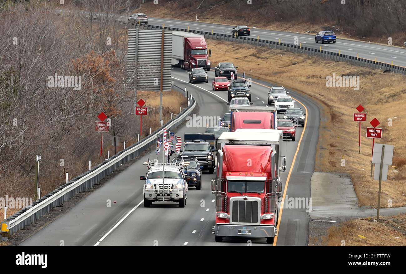 Truck convoy hi-res stock photography and images - Alamy