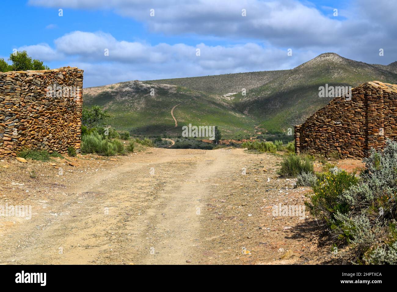 Gateway to nature hi-res stock photography and images - Alamy
