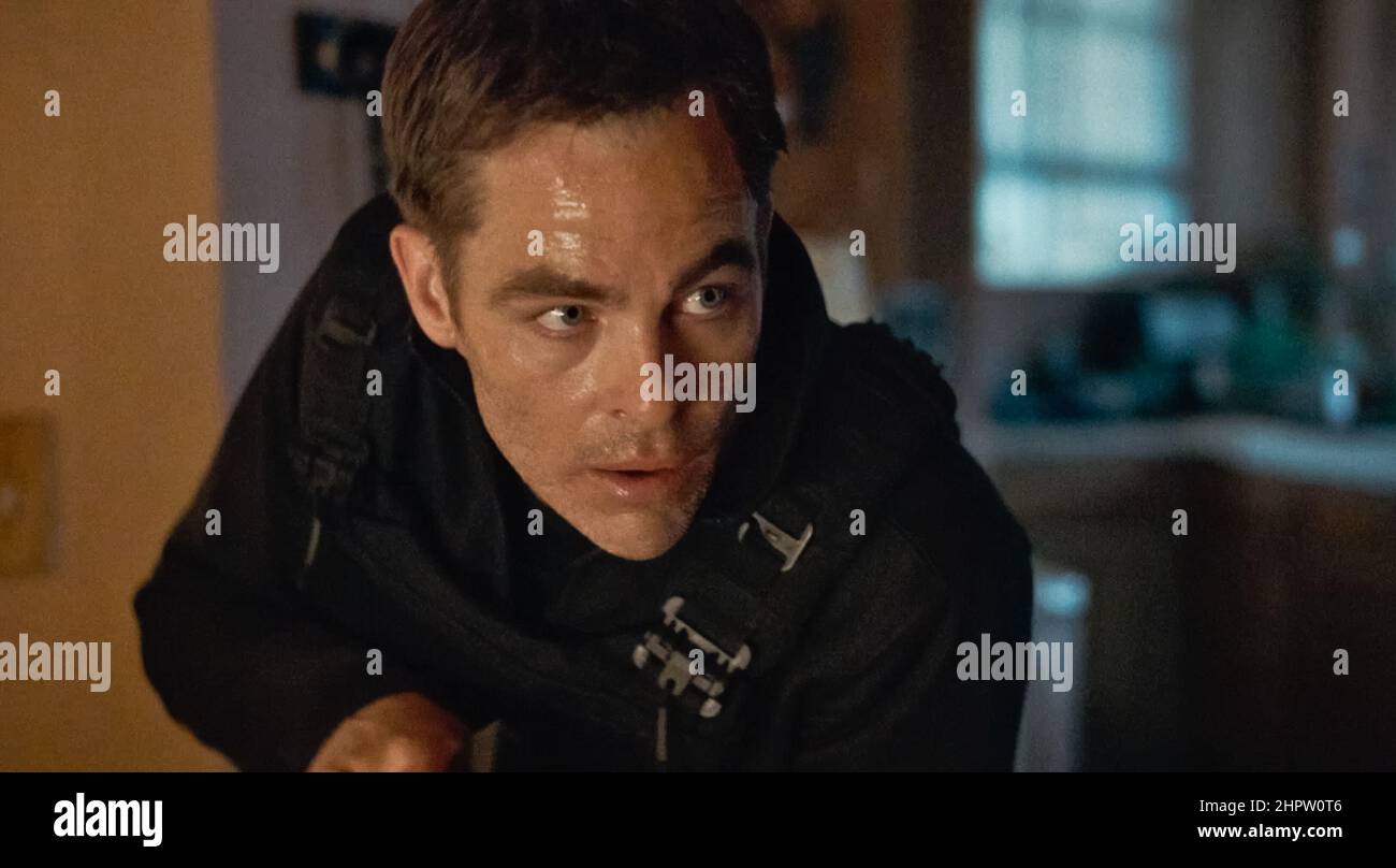 The contractor 2022 chris pine High Resolution Stock Photography and ...