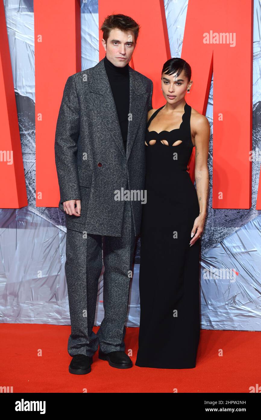 The batman robert pattinson zoe kravitz hi-res stock photography and ...