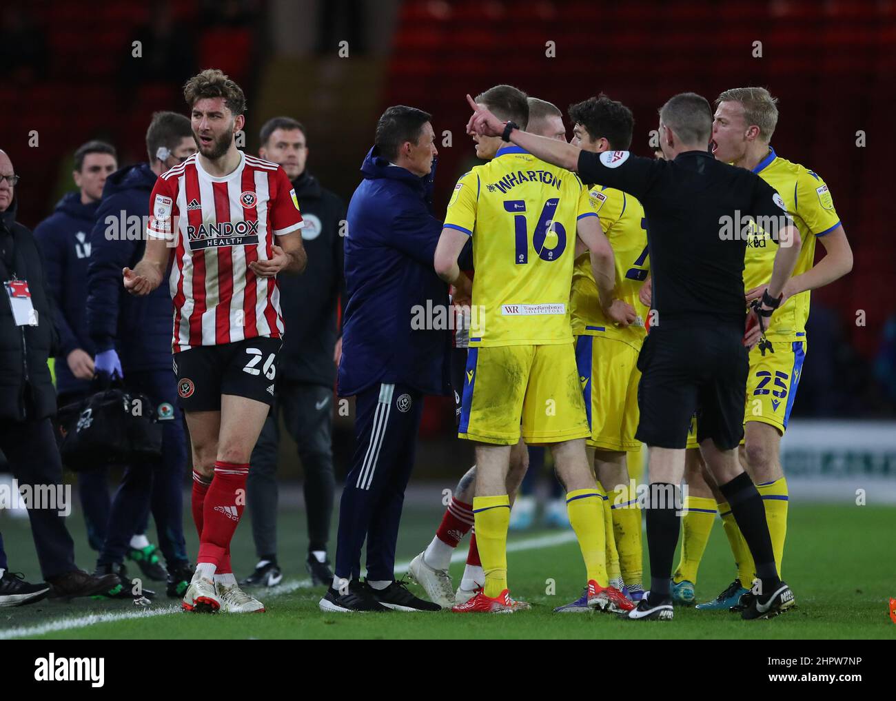 Sent off football utd hi-res stock photography and images - Alamy