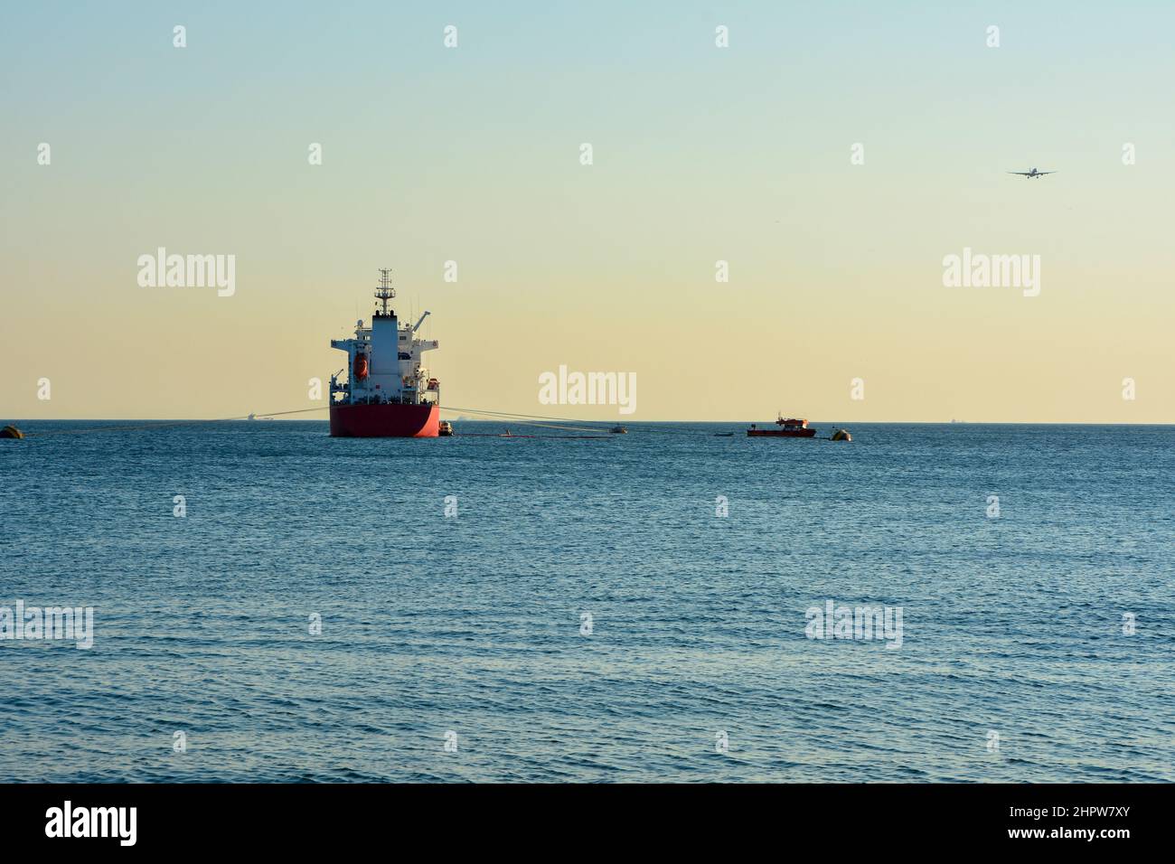 Ad flying boat hi-res stock photography and images - Alamy