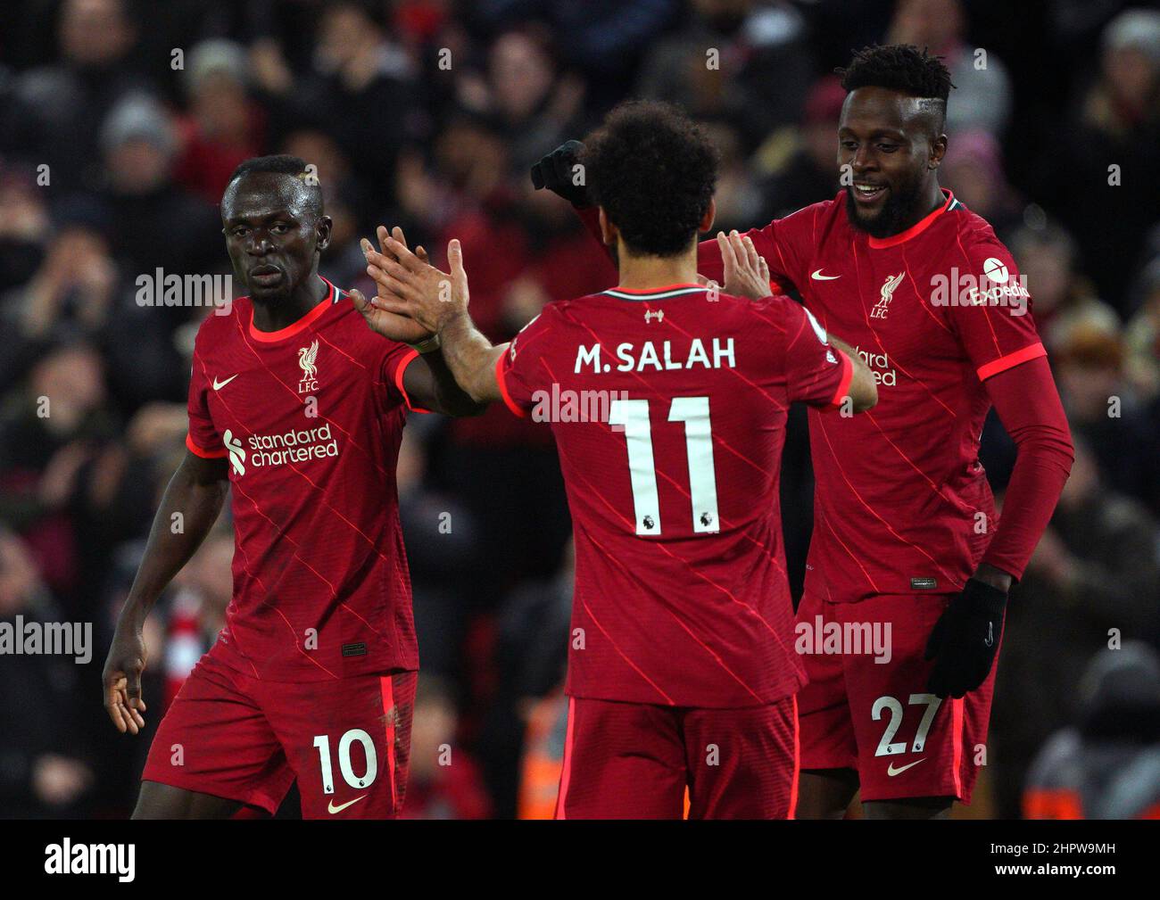 Sadio mane celebration 2022 hi-res stock photography and images - Alamy