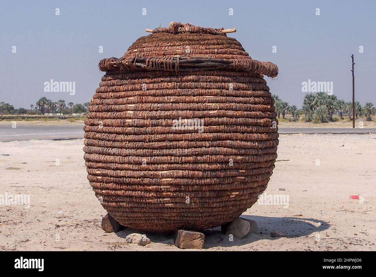 Big brown basket hand crafted from the bask of tree. These baskets are ...