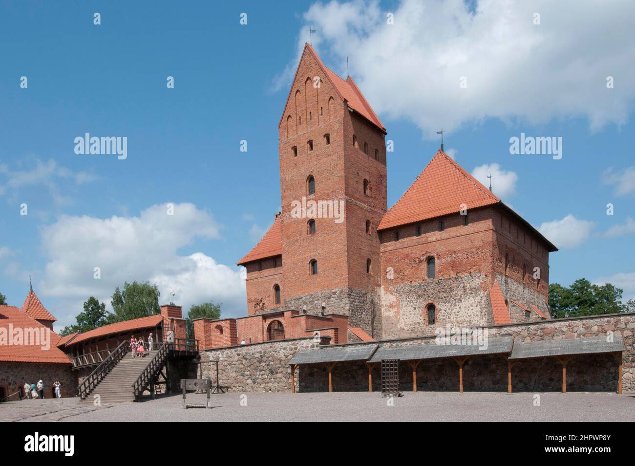 Lithuania medieval building hi-res stock photography and images - Alamy