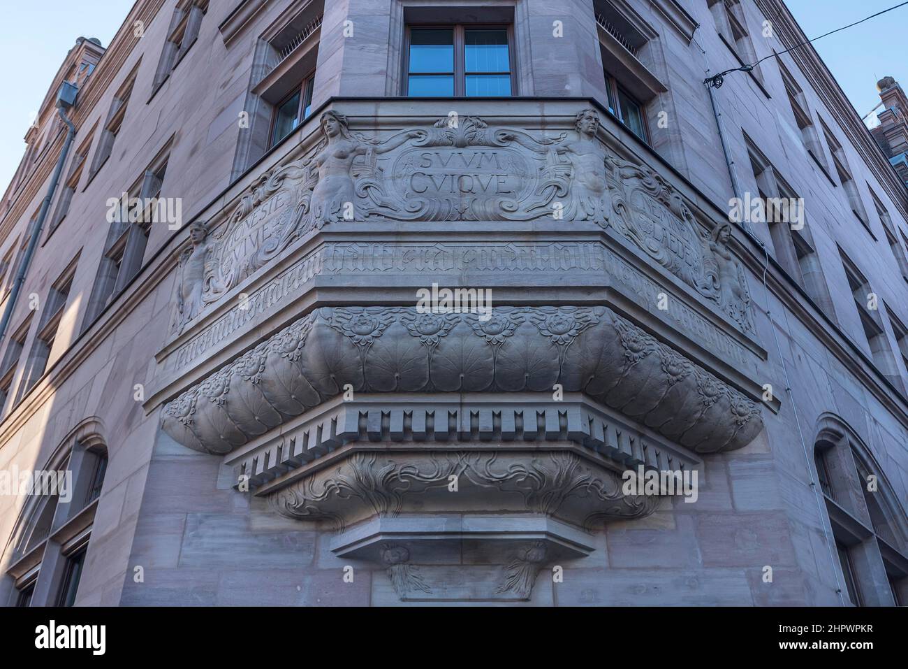 Bay window designed with Art Nouveau ornaments, Social Court building ...