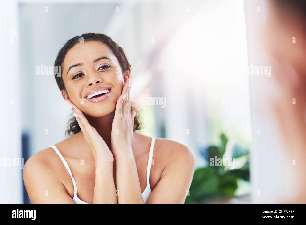 Skin that looks good, makes you feel good. Cropped shot of an ...