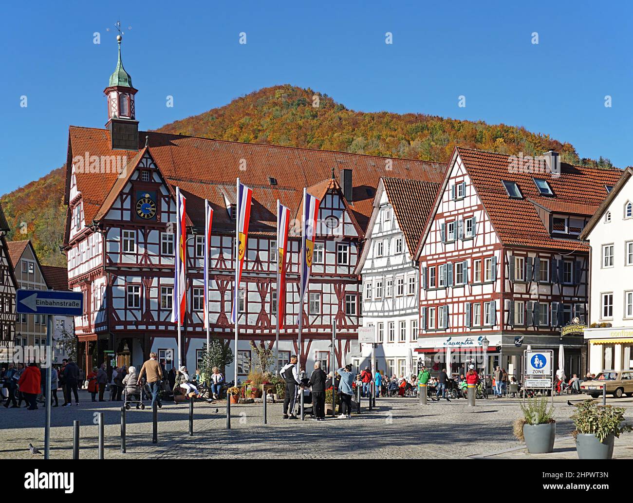 Town hall and market square with half-timbered houses, Bad Urach, Erms ...