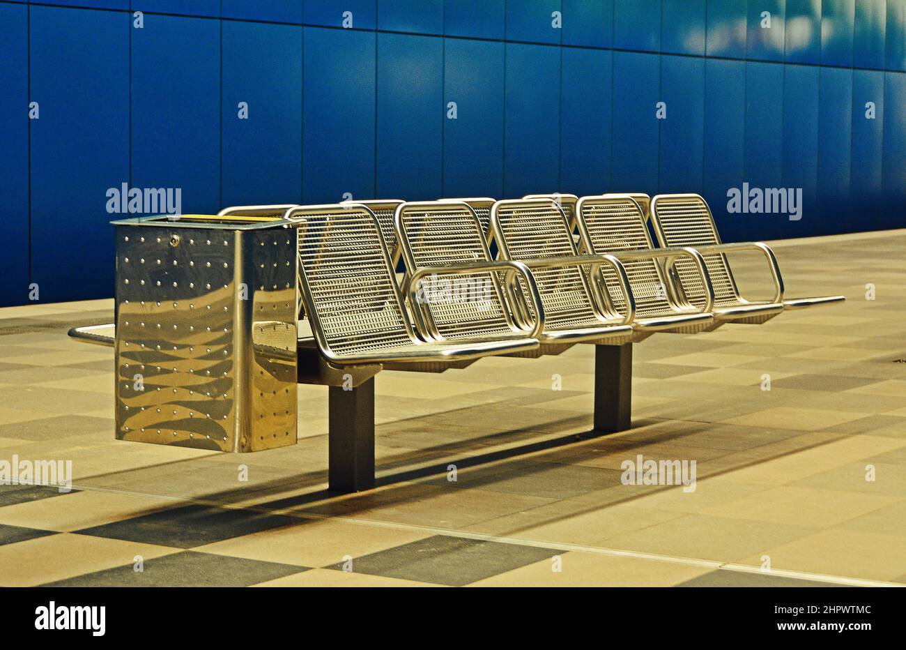 Metal seating, waiting area, blue tiles, underground station, Hafencity ...