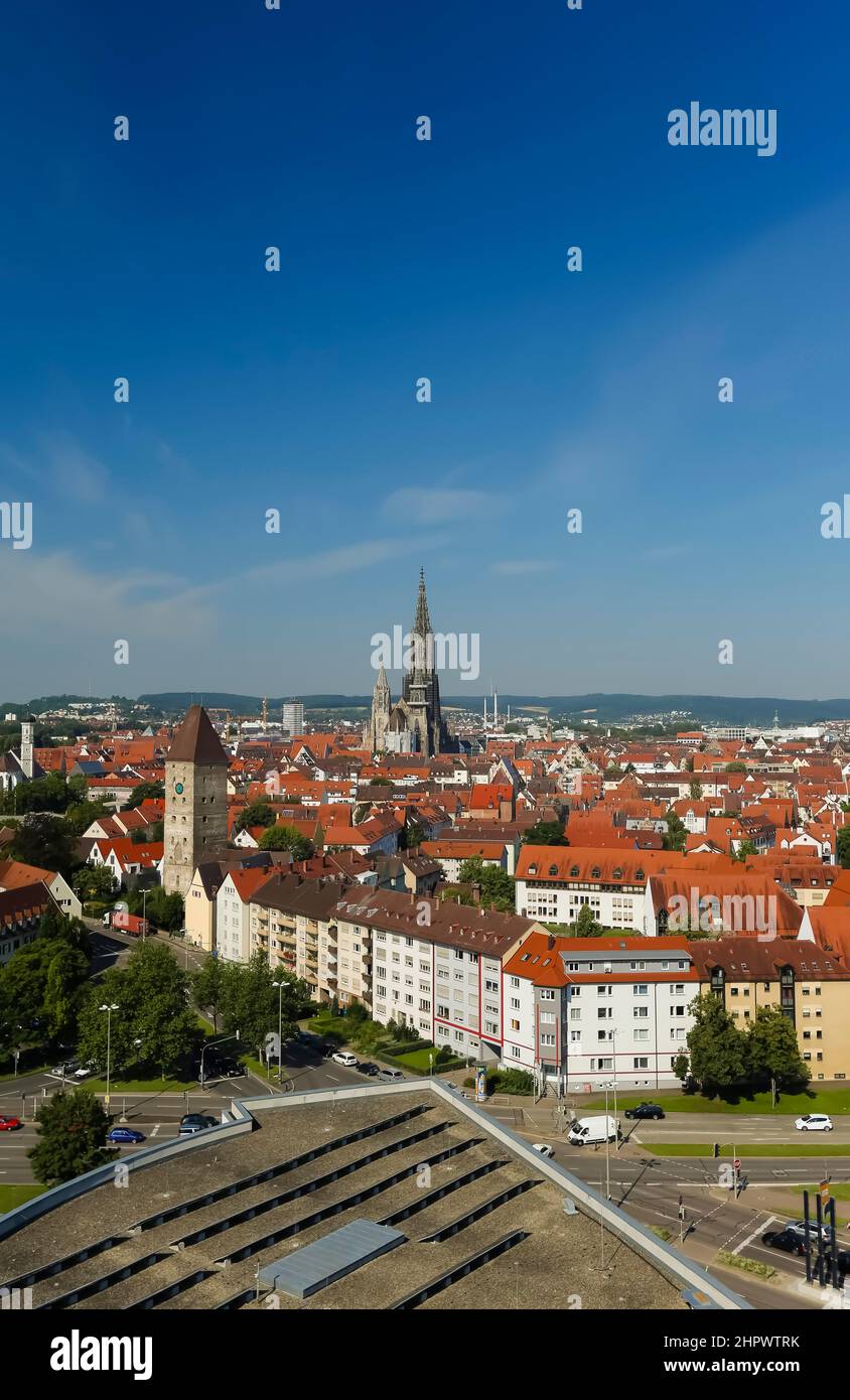 Ulm Minster, in front the east towers, behind the west tower, main ...
