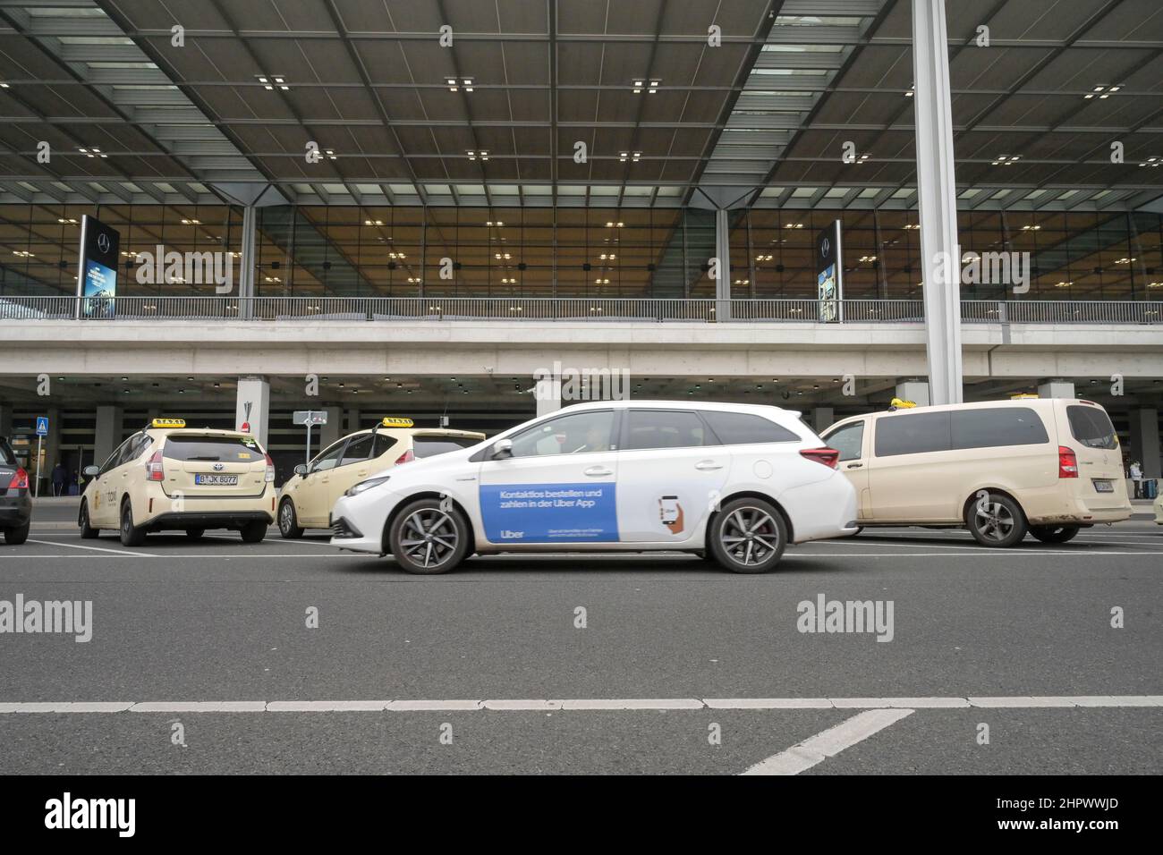 Terminal 1 ber hi-res stock photography and images - Alamy