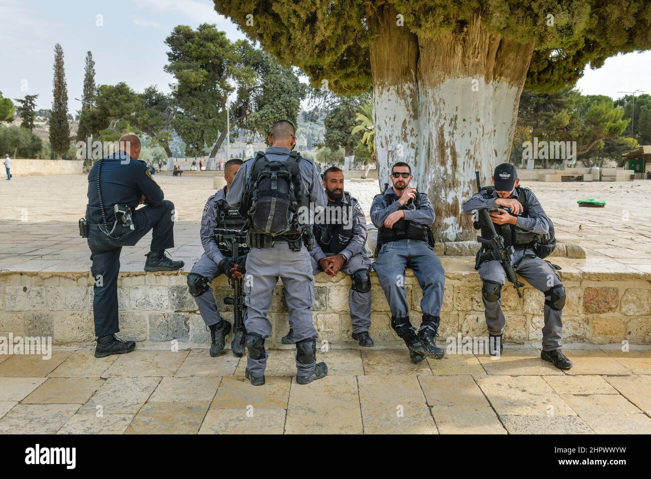 Israeli soldiers, guarding Temple Mount, Jerusalem, Israel Stock Photo ...