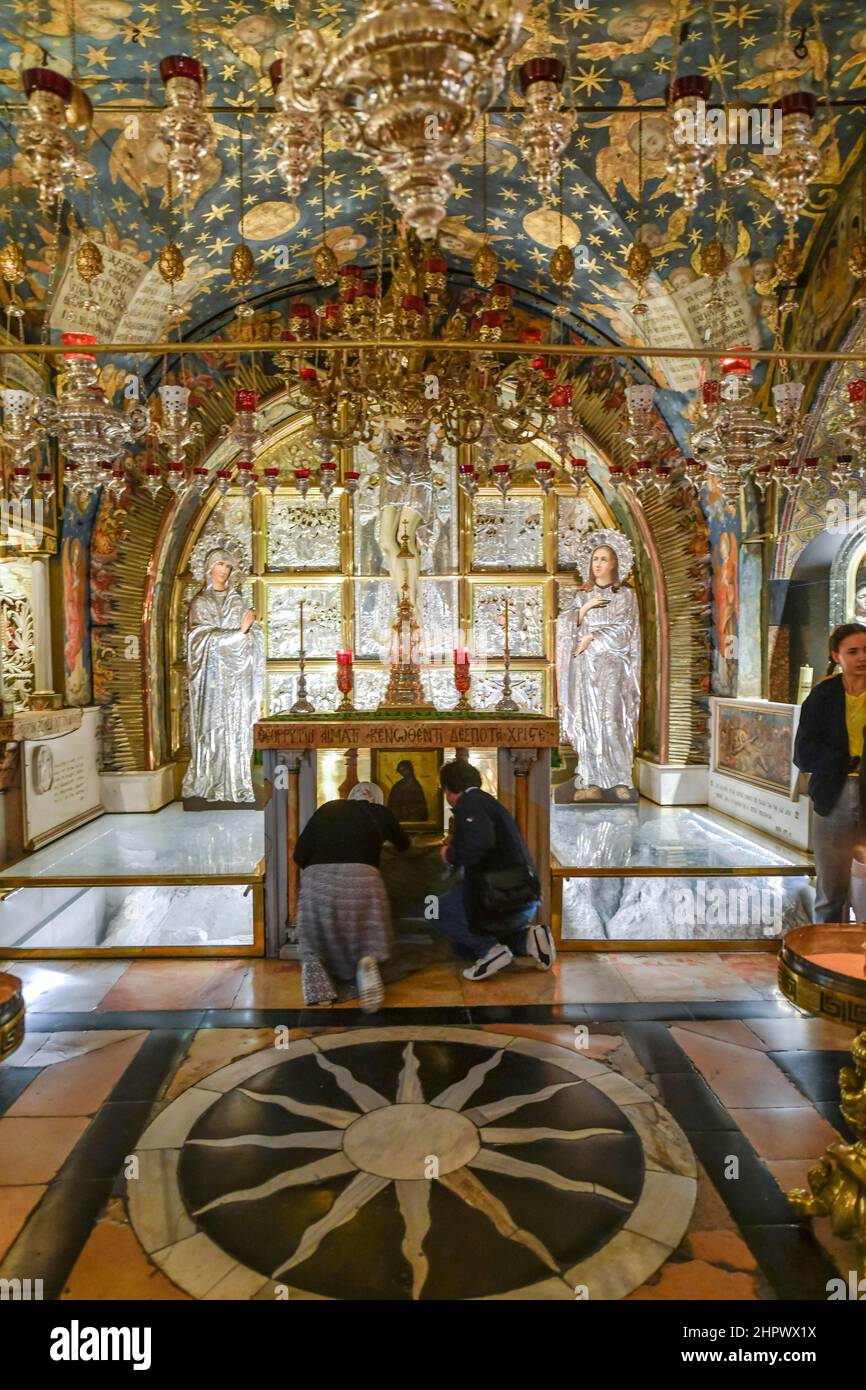 Altar of the Crucifixion on Golgotha Rock, Church of the Holy Sepulchre ...