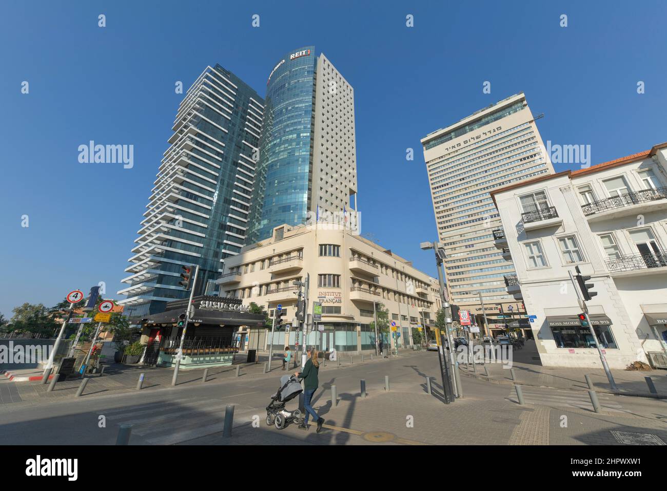 High-rise buildings, old buildings, Rothschild Boulevard, Tel Aviv ...