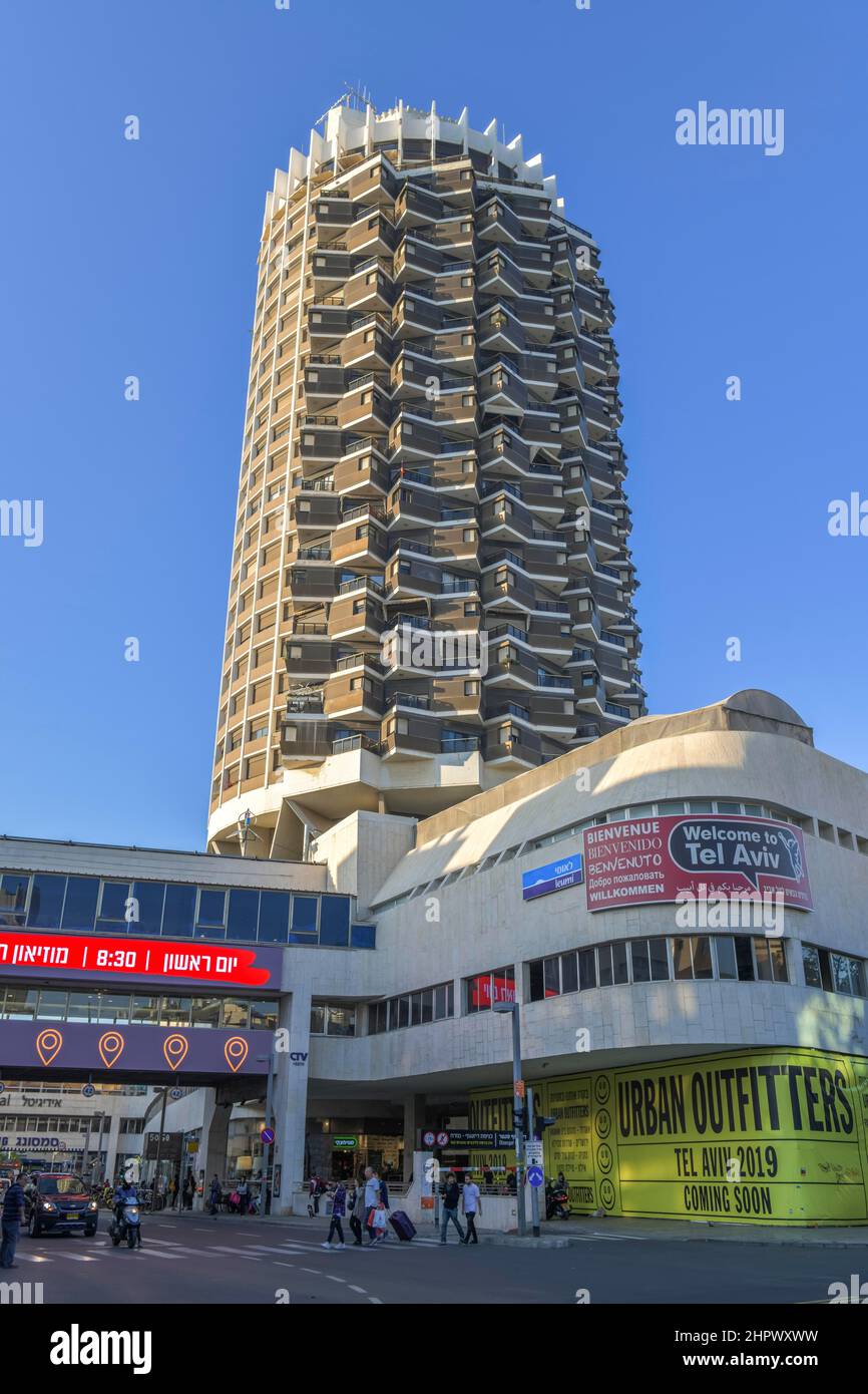 Dizengoff Tower, Tel Aviv, Israel Stock Photo - Alamy