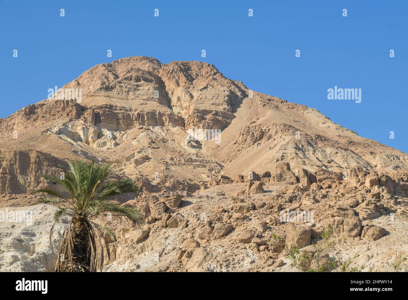 Rock formations, mountains in Wadi David, Ein Gedi Nature Reserve ...