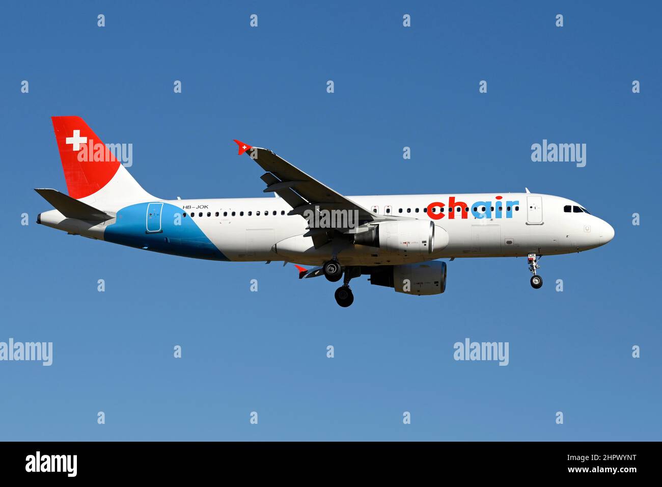 Aircraft Chair Airlines, Airbus A320-200, HB-JOK Stock Photo - Alamy
