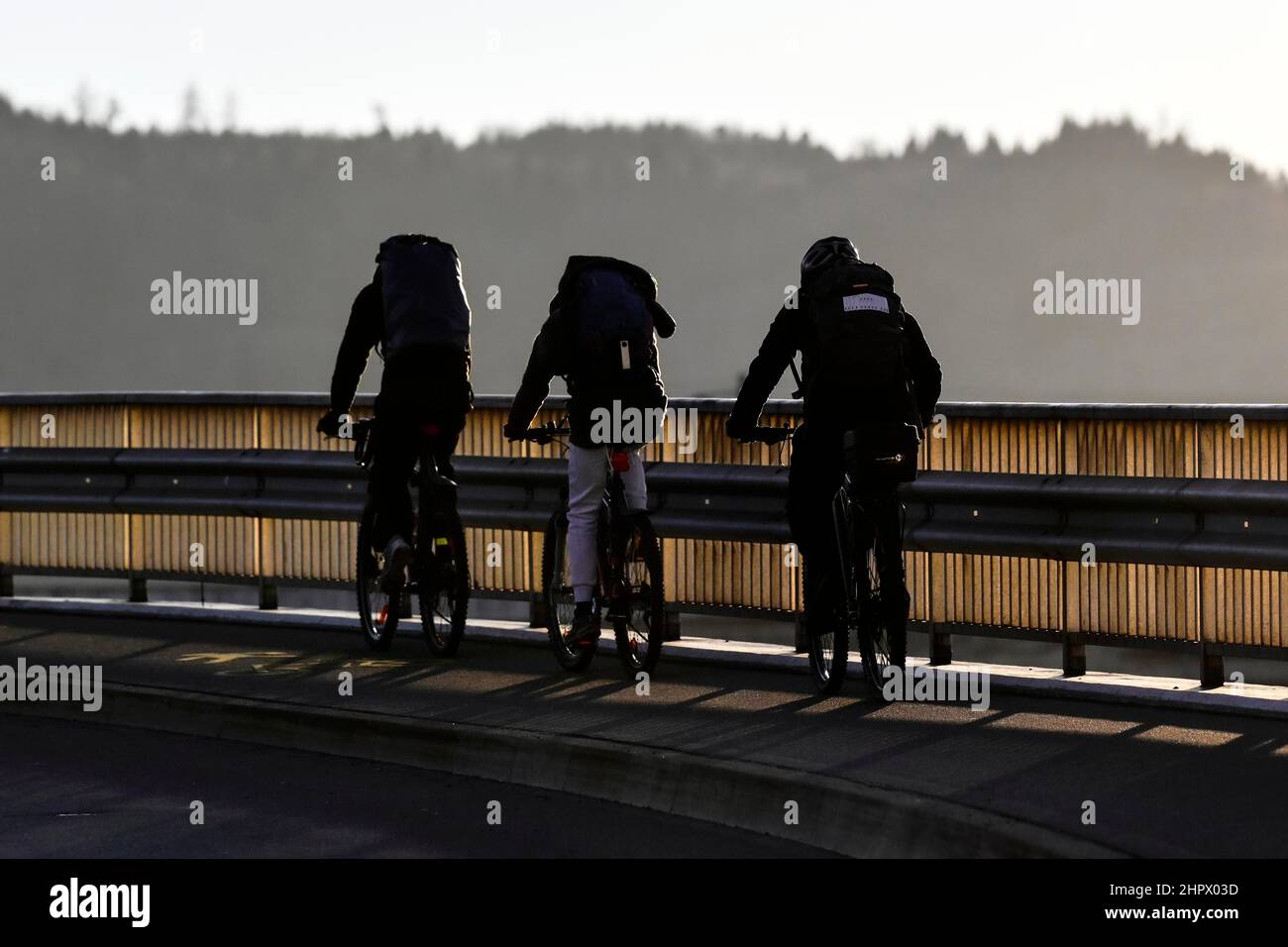 Cycle path cyclist hi-res stock photography and images - Alamy