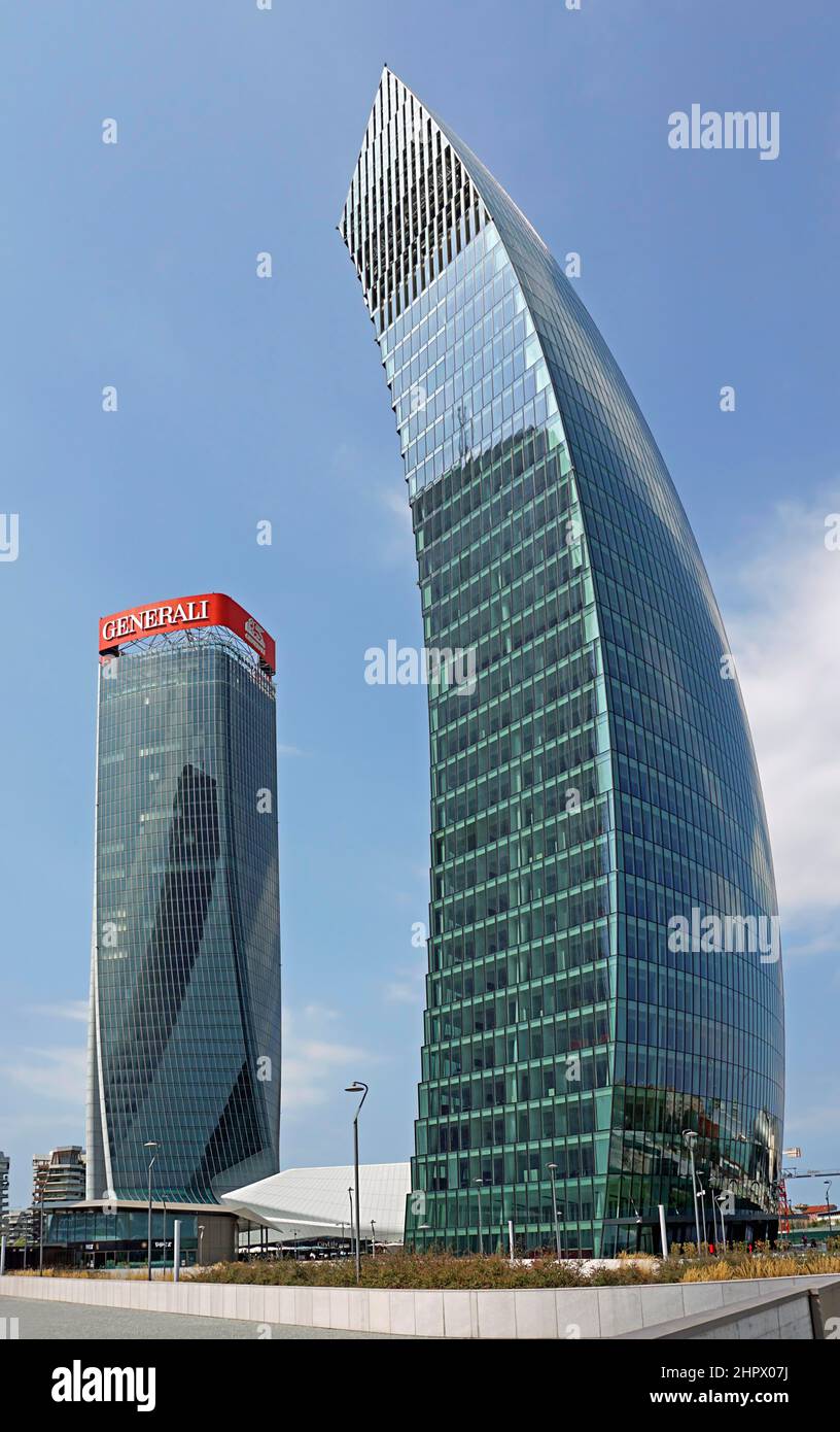 Torre Generali or Lo Storto by architect Zaha Hadid, Overhanging Torre ...
