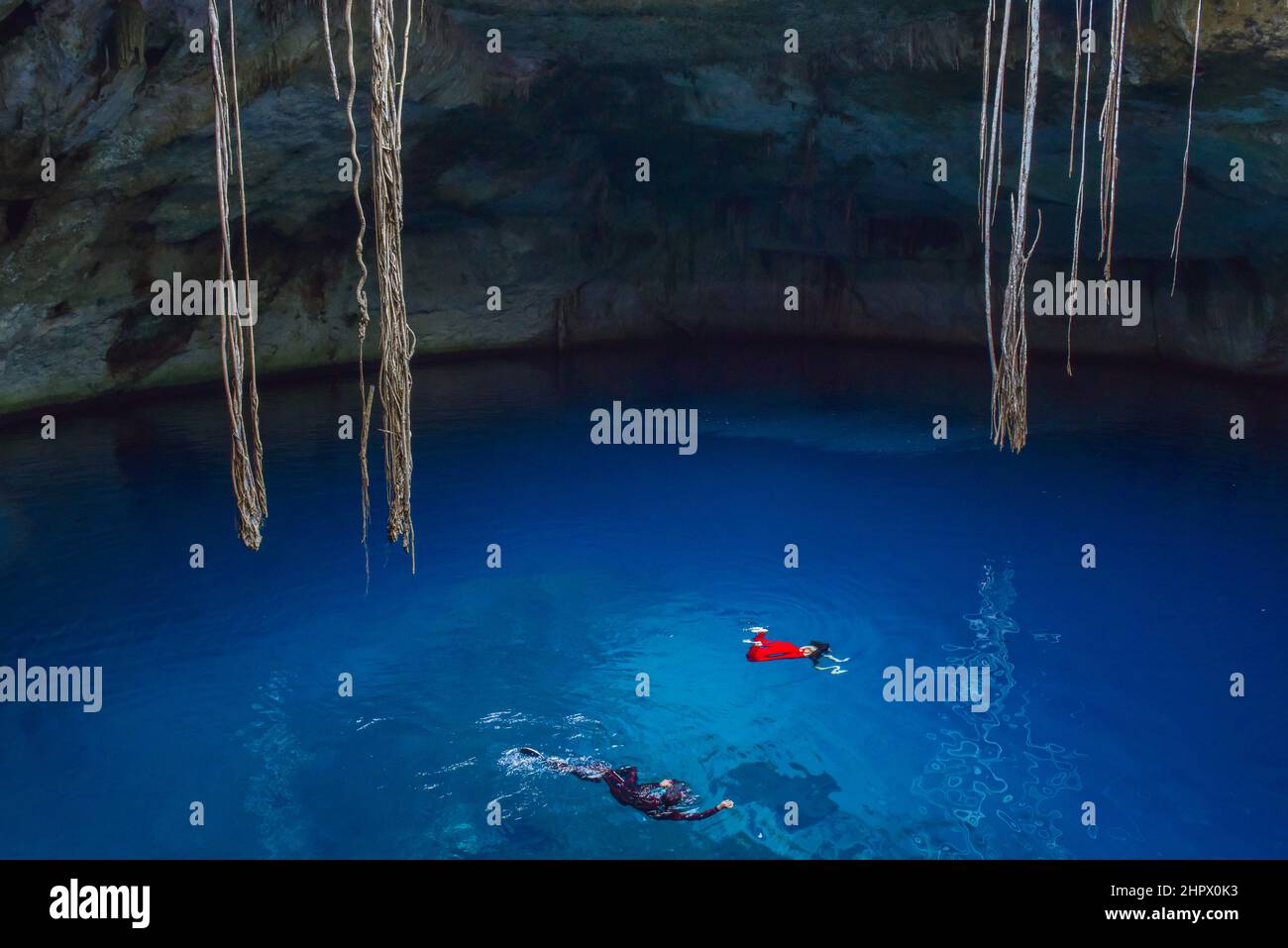 Cenotes mexico underwater hi-res stock photography and images - Alamy
